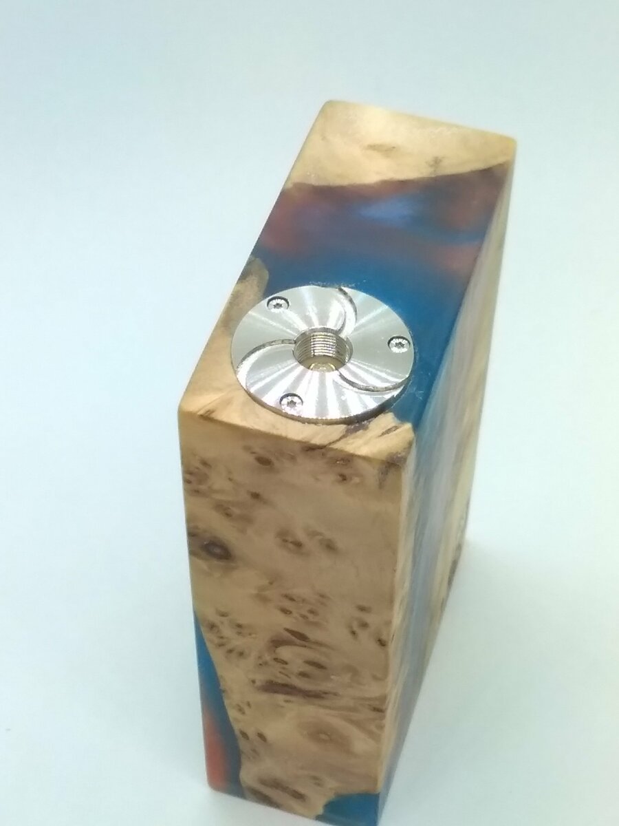 JDI Big Boss 250W Stabilized Wood TC Box Mód | VapeOutlet.cz